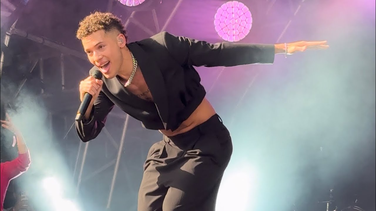 LOUiS III - Feel Good • Pretty Little Lies • Anywhere • LIVE ...