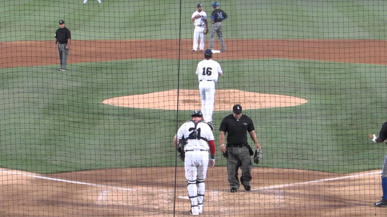 8/25/2015: Lucas Irvine vs. Johan Limonta, AB #2 - YouTube