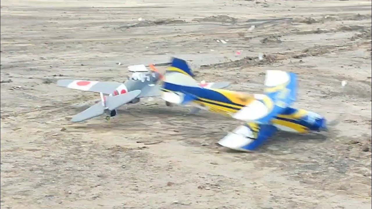 RC Plane Fatal Crash Remote Control Gabus Tabrakan Sampai Hancur Begini ...
