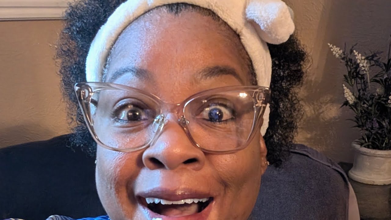 Happy and excited but looking a mess 😊 - YouTube