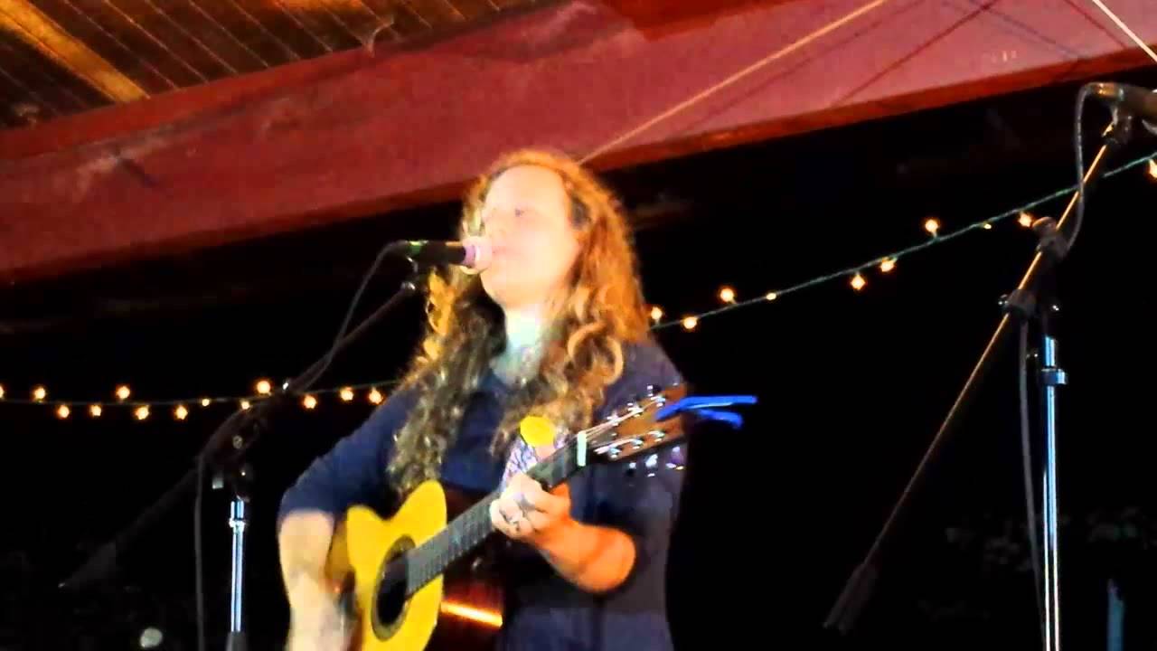 Storyhill Fest 2013: Raina Rose [ I Am Listening ] from Album: Caldera ...