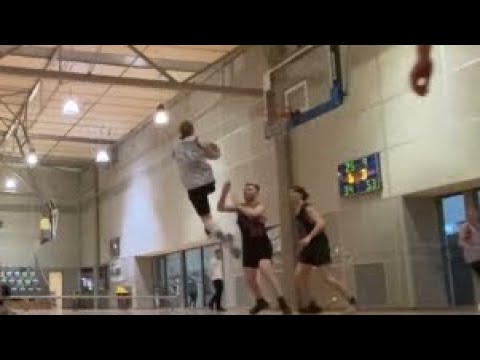 Big Dics clinch their cheeks HARD - YouTube