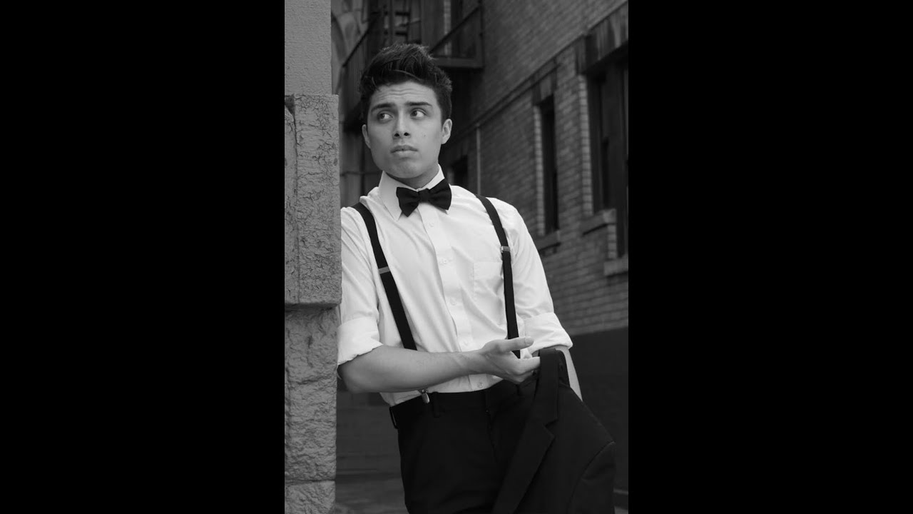 Quintin Harris, Jazz Pianist & Vocalist - YouTube