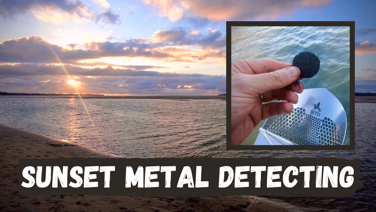 Beach Metal Detecting at Sunset with my Minelab Equinox! - YouTube
