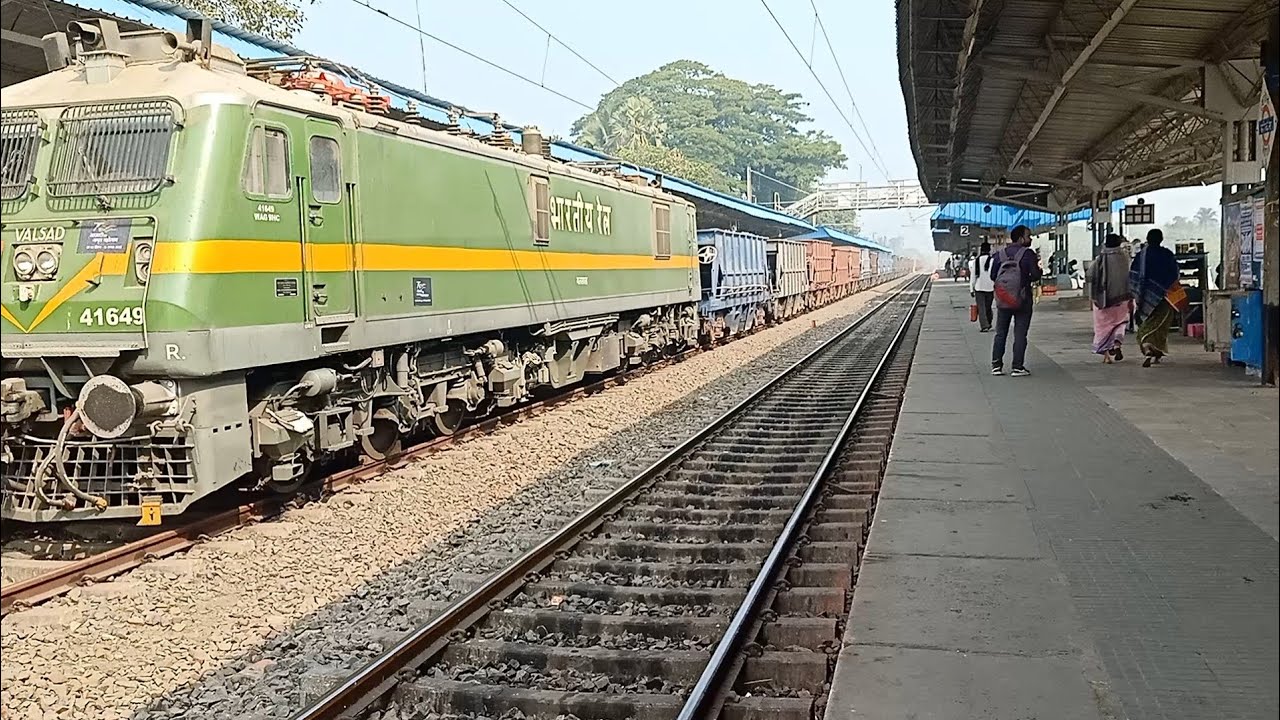 GOODS TRAIN OF INDIAN RAILWAYS @tanmayhalder83 - YouTube