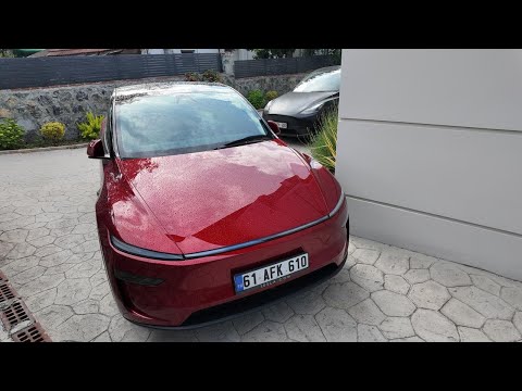 YOUTUBER'LAR TESLA'YI ÖNDEN Mİ ALDI?