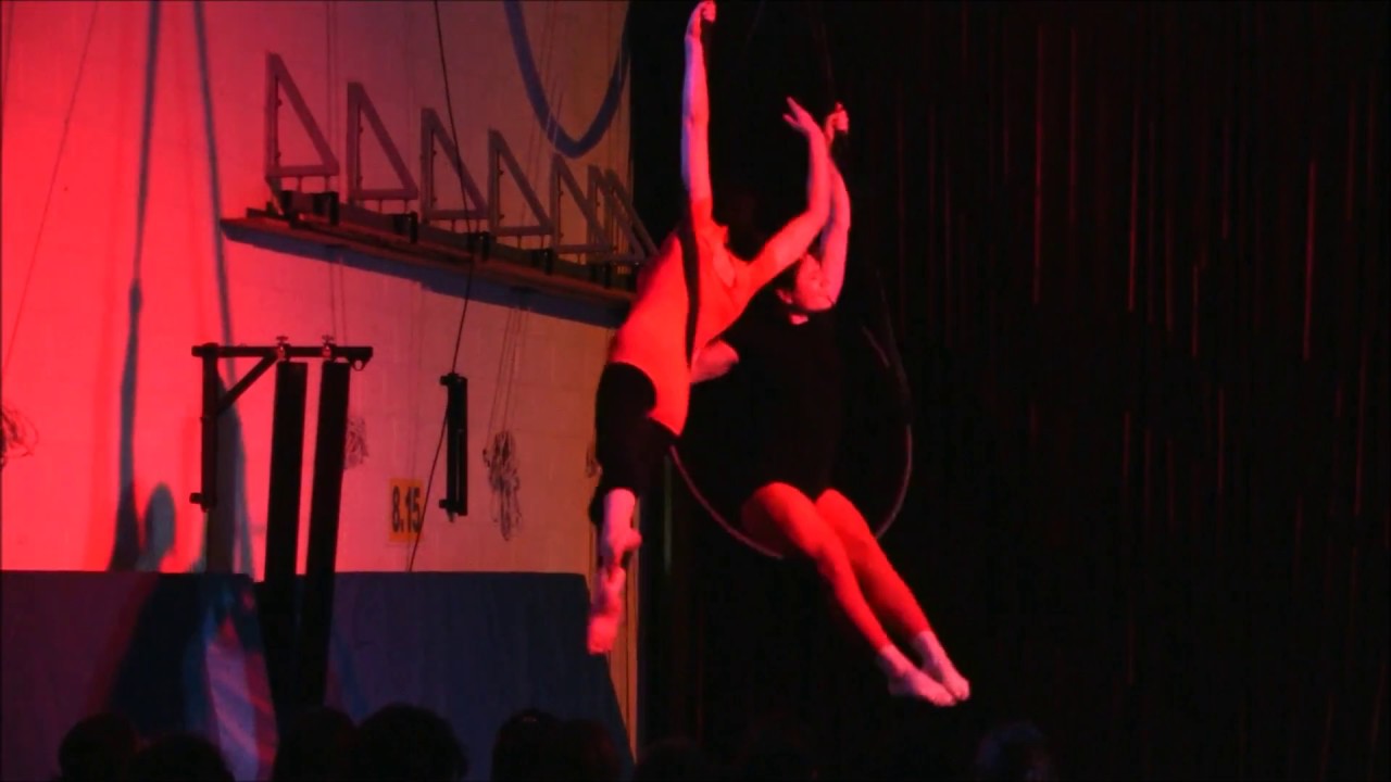 Tippy Hoop Doubles - YouTube