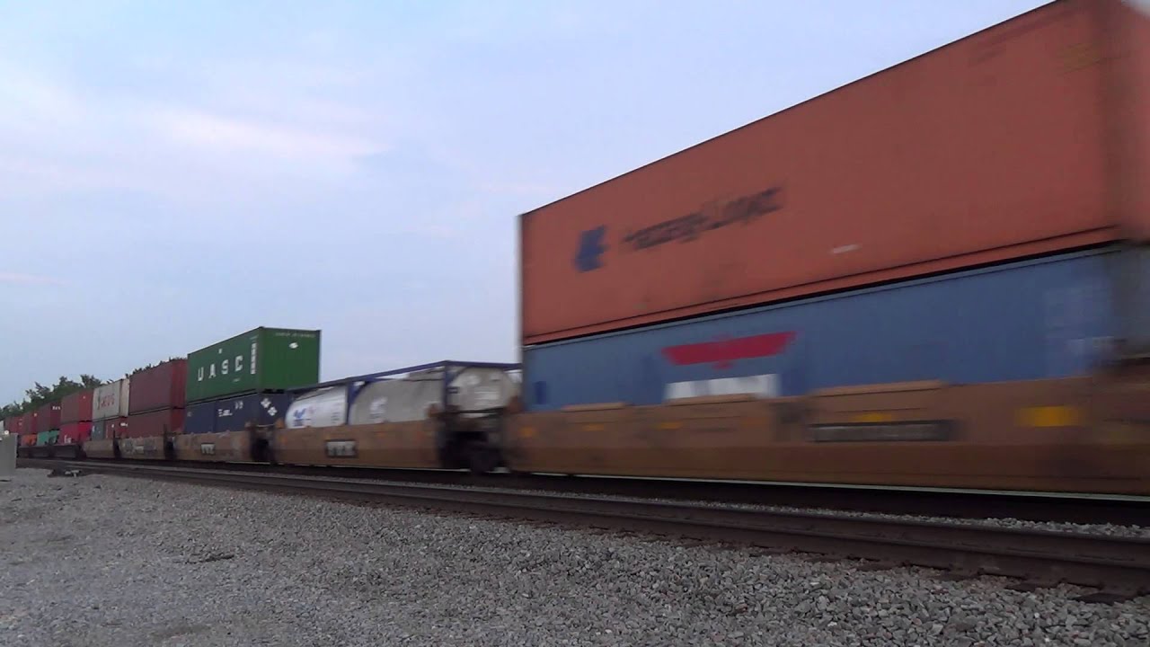 NS 8770 (GE C40-9) leads NS 234 - YouTube