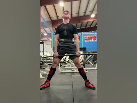 Week 10, Day 4 Sumo Deadlift 575 1x1 RPE 9 - YouTube