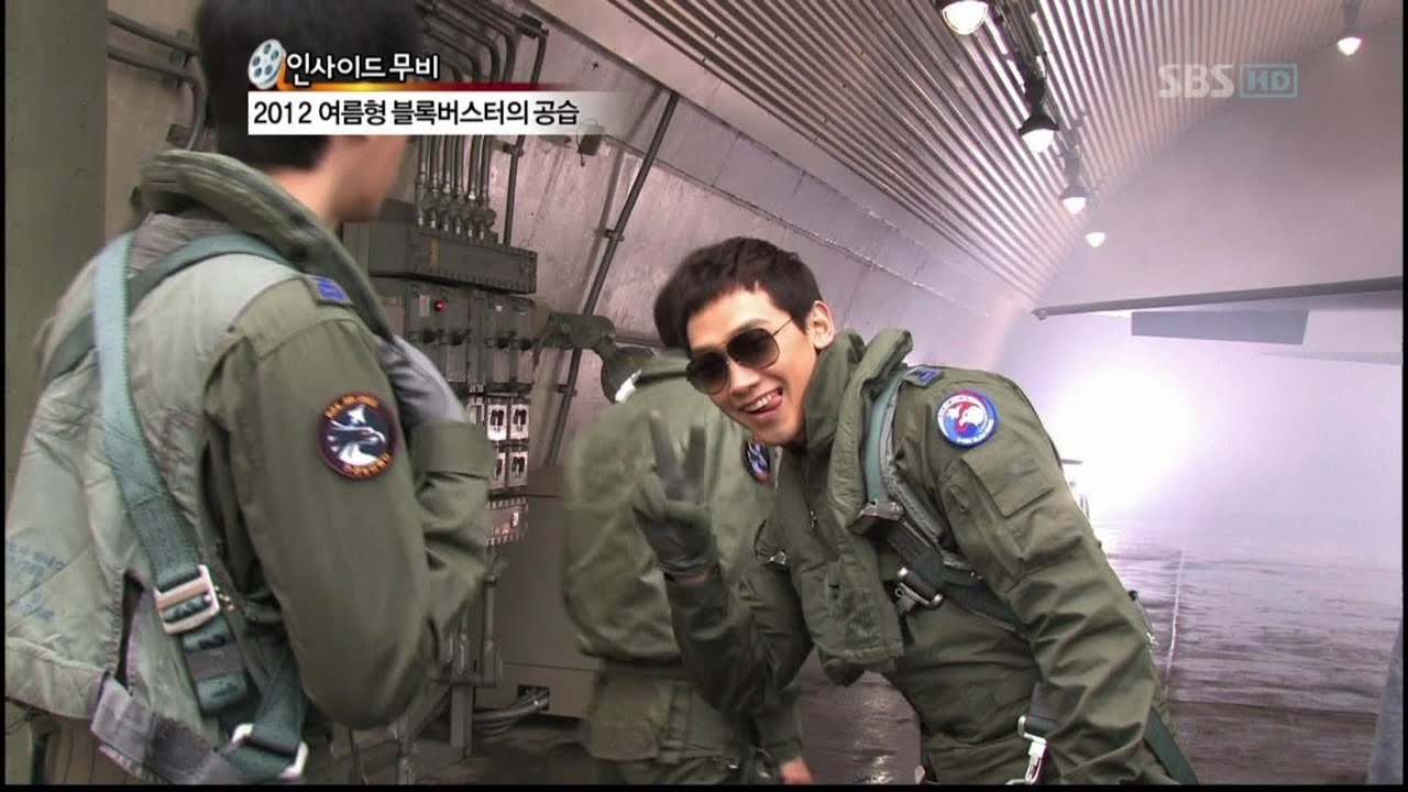 '알투비:R2B 리턴투베이스'(R2B: Return To Base)접속!무비월드 movie world - YouTube