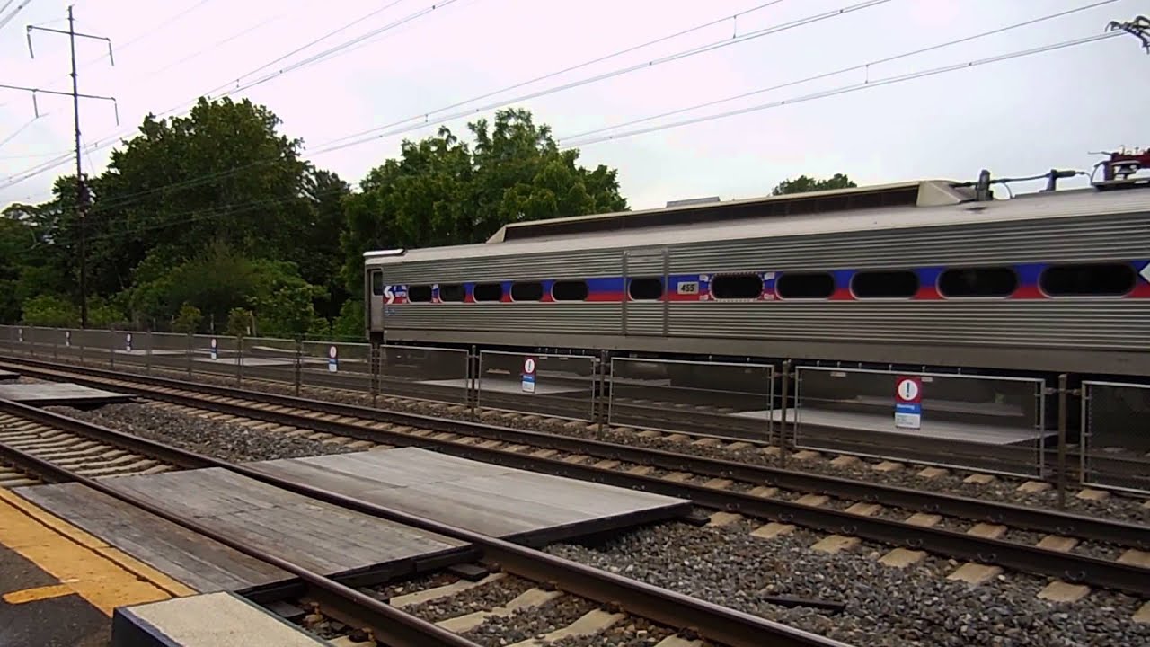 24 minutes of Amtrak/SEPTA Trains at Crum Lynne (2015) - YouTube