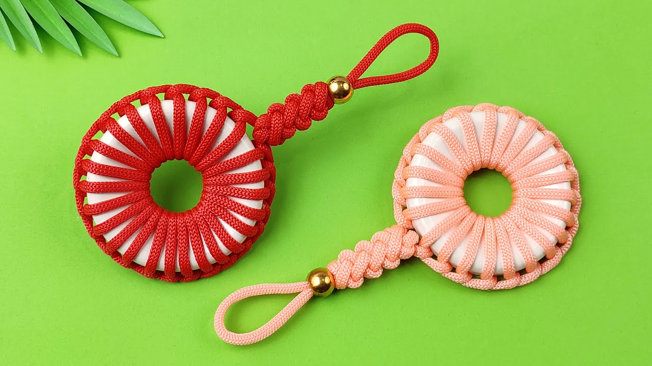 Super Easy Paracord Lanyard Keychain | How to make a Paracord Key Chain ...