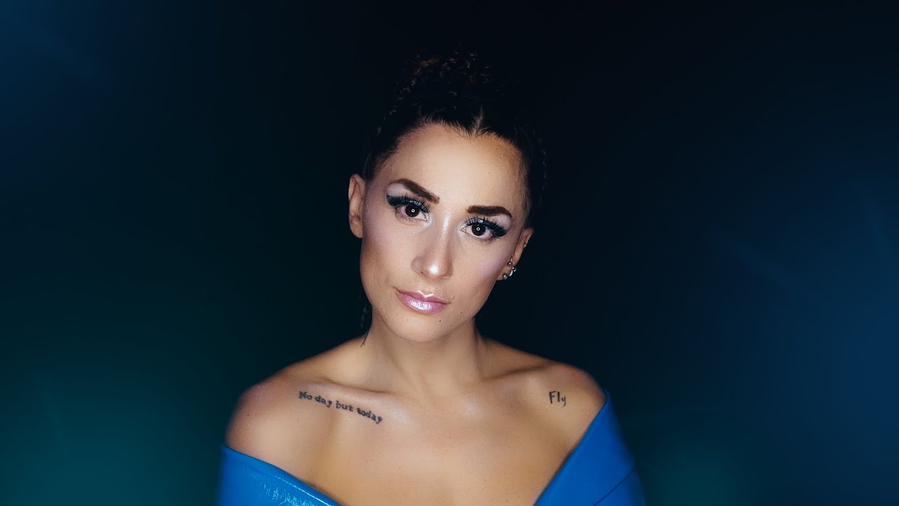 Dai - Con ganas en París (Official Video) - YouTube