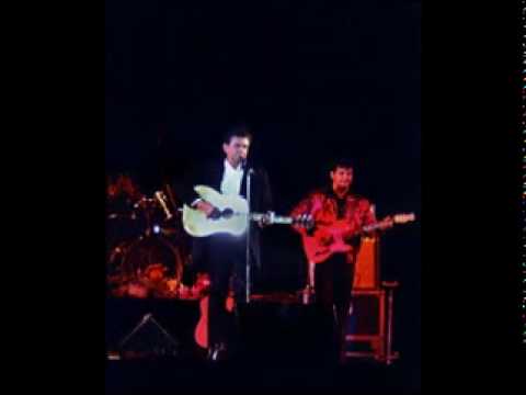 Highway Man Johnny Cash And John Schneider Youtube