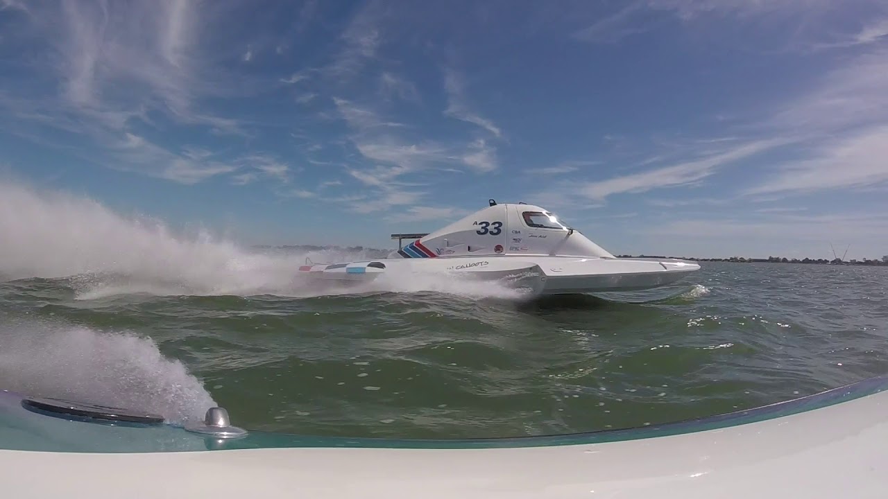 Miss T. Hampton, VA Race. 2.5L Mod Hydroplane Blowover!!! - YouTube