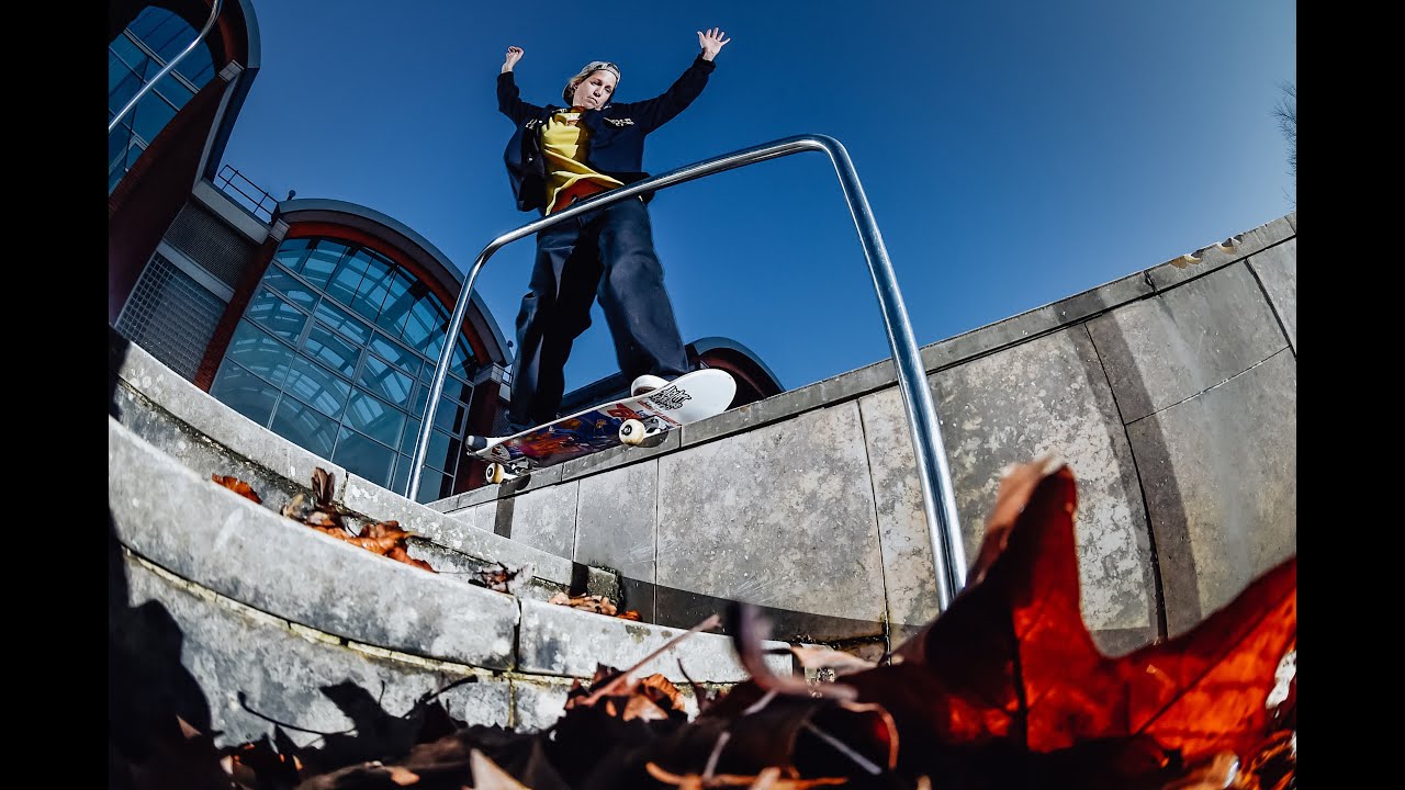 Lucy Adams - A Metre of Air - YouTube