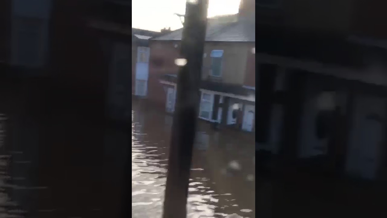 Worksop flood😲from my sister's window - YouTube