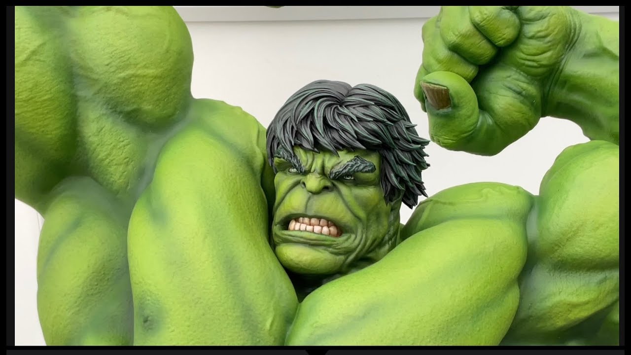SIDESHOW CLASSIC HULK THE BIG GREEN MONSTER! A CLOSE UP! HE IS BIG ...