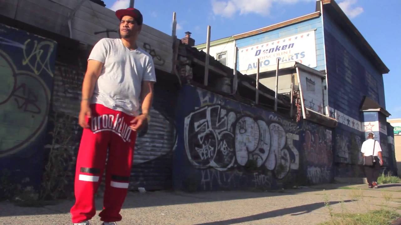 St. Laz - Gimme a break (Official HD video) - YouTube