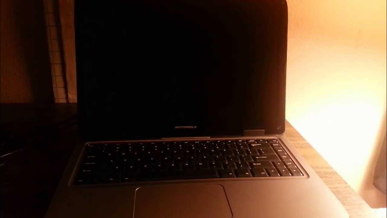 Raspberry Pi with Motorola Lapdock 500 PRO - YouTube