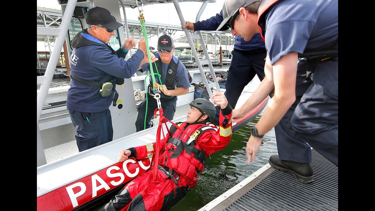 Swift water rescue training by Pasco Fire Department - YouTube