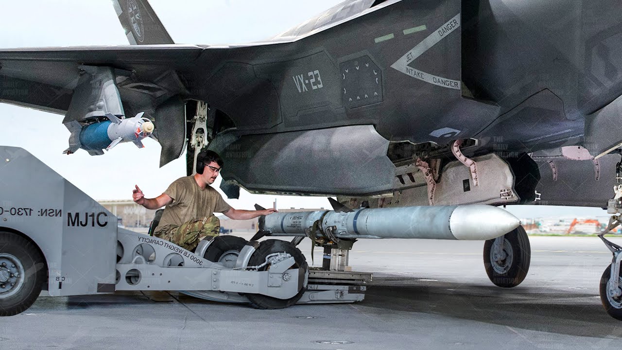 Loading US $110 Million F-35 With Super Powerful Long Range Missile ...