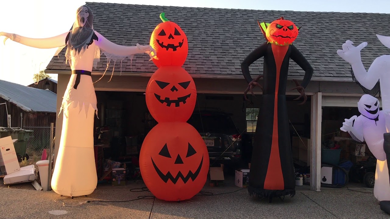 All my 12 foot Halloween inflatables - YouTube
