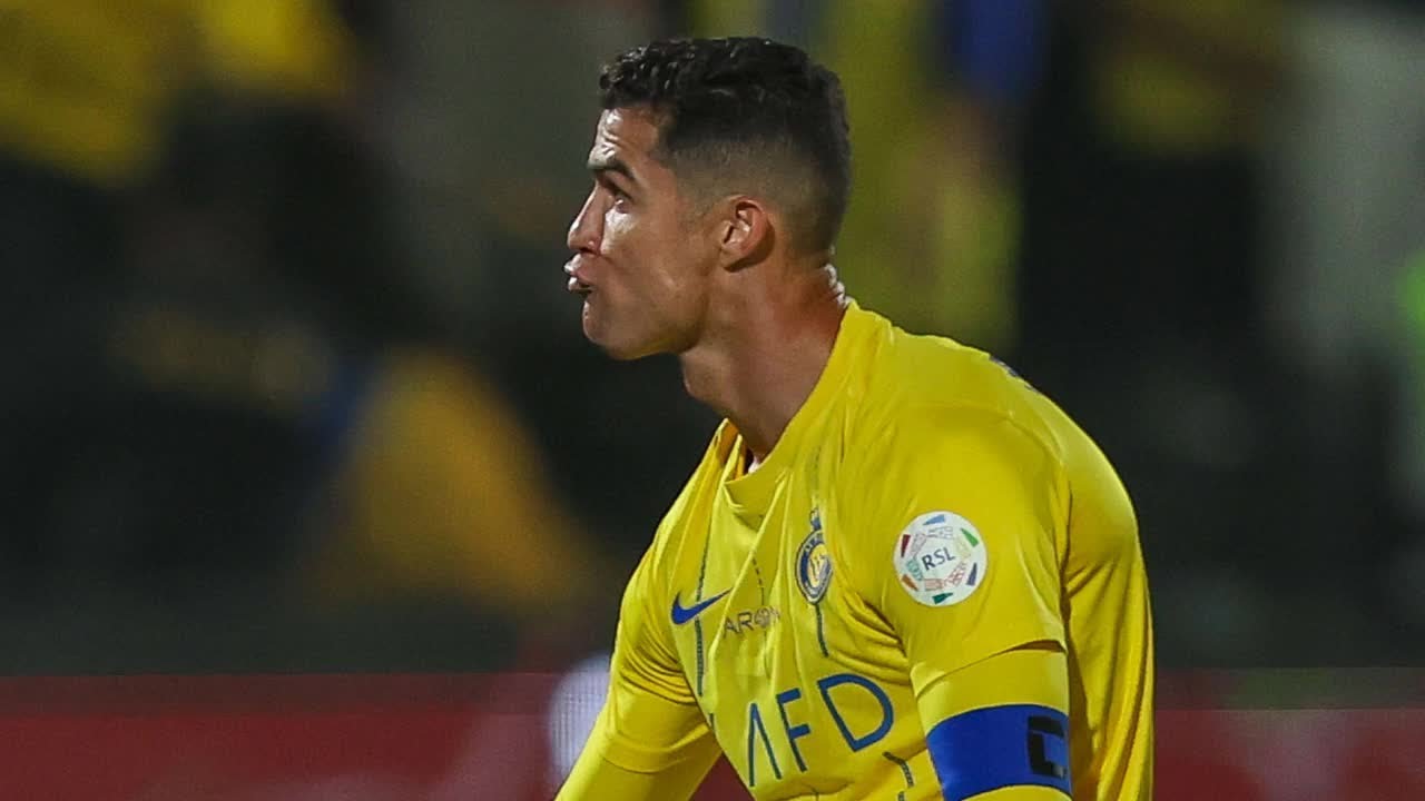 Ronaldo breaks silence and APOLOGISES for rude gesture that led to ban ...