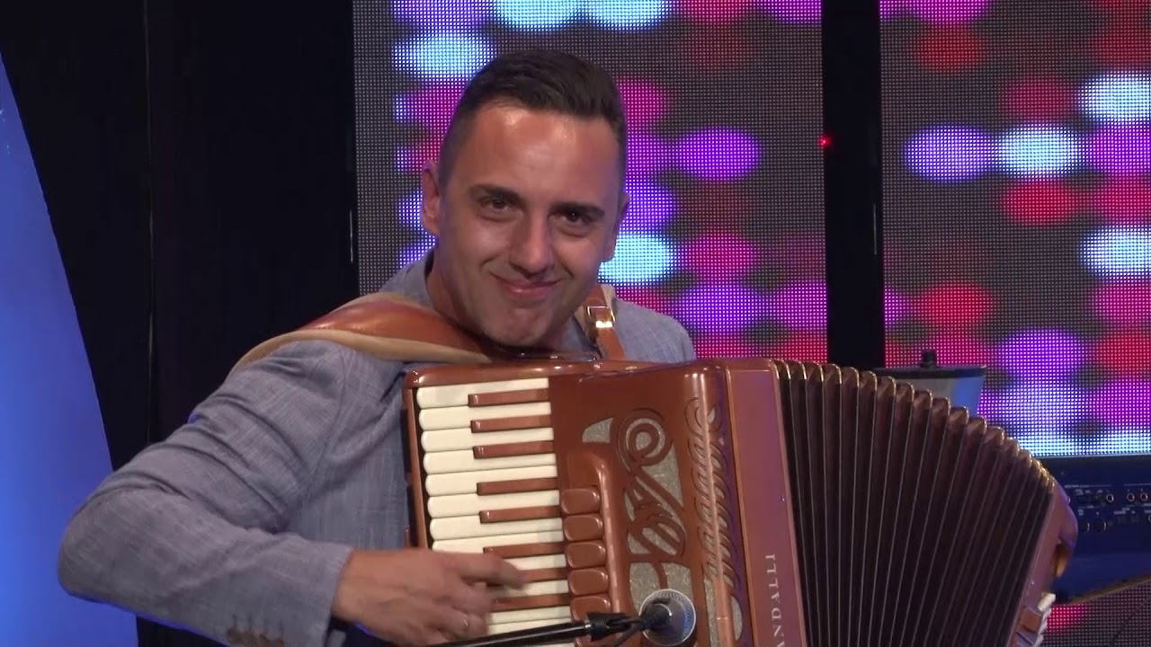 Aneta i Grupa Molika - Kje pejam kje se veselam (LIVE Quarantine Show ...