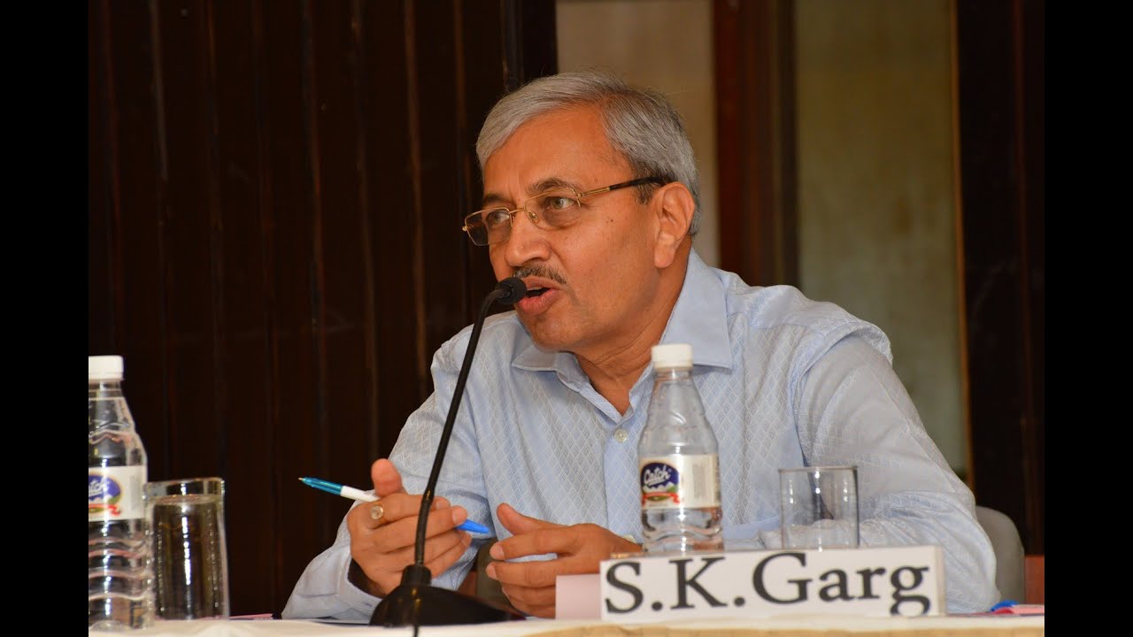 Dr. S K Garg on Chemistry, at MentorYes Seminar on Undergraduate ...