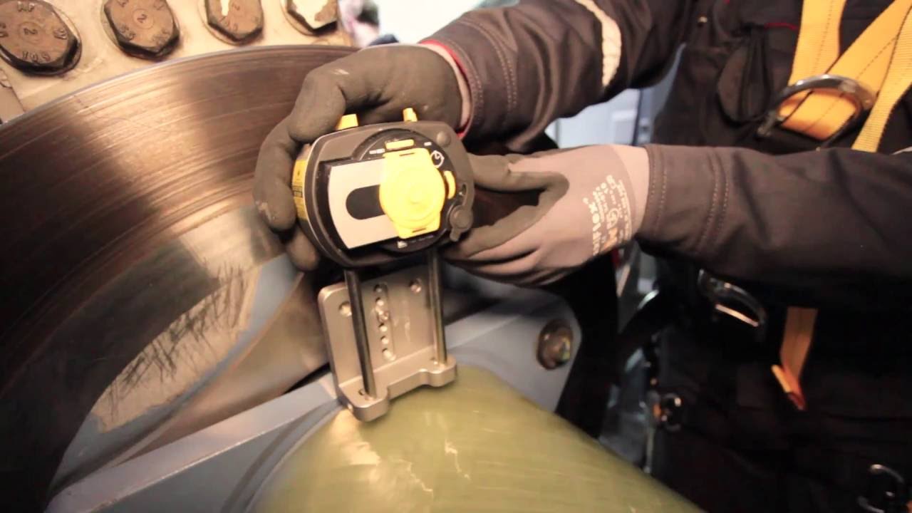 Wind Turbine Alignment with ROTALIGN Ultra iS by PRUFTECHNIK - YouTube