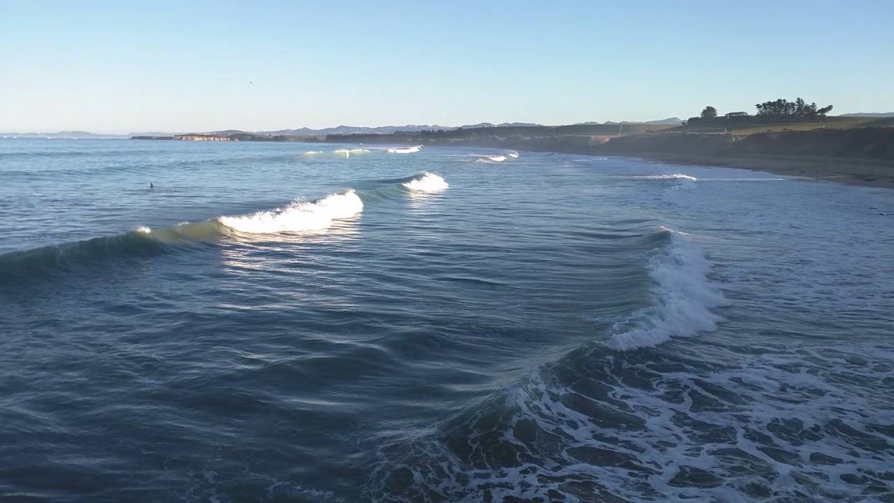Kakanui waves - YouTube