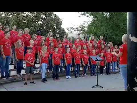 A Patriotic Festival performed by Vocal Motion Show Choir - YouTube