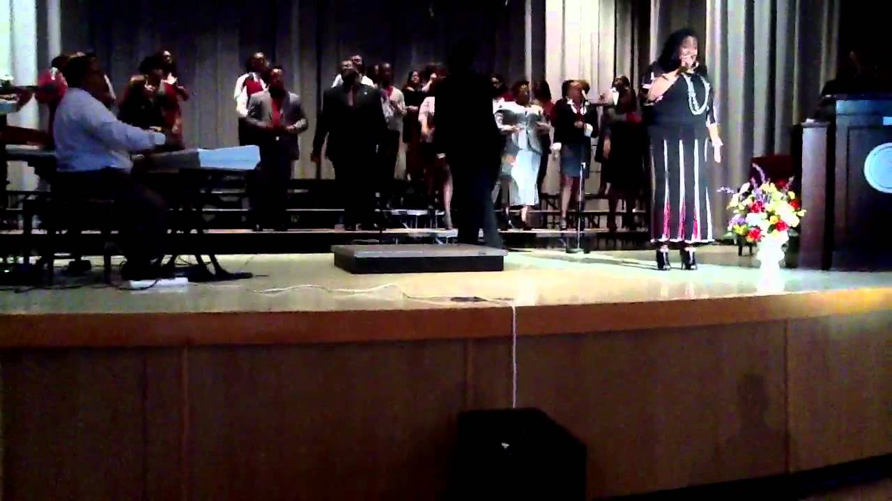 Virginia Union University Gospel Choir feat. Elder Roz Brown - YouTube