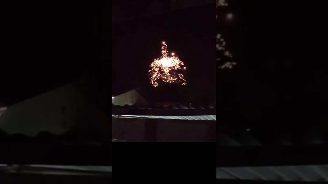 Pertunjukkan bunga api hari raya_happy eid mubarak_idulfitri di ...