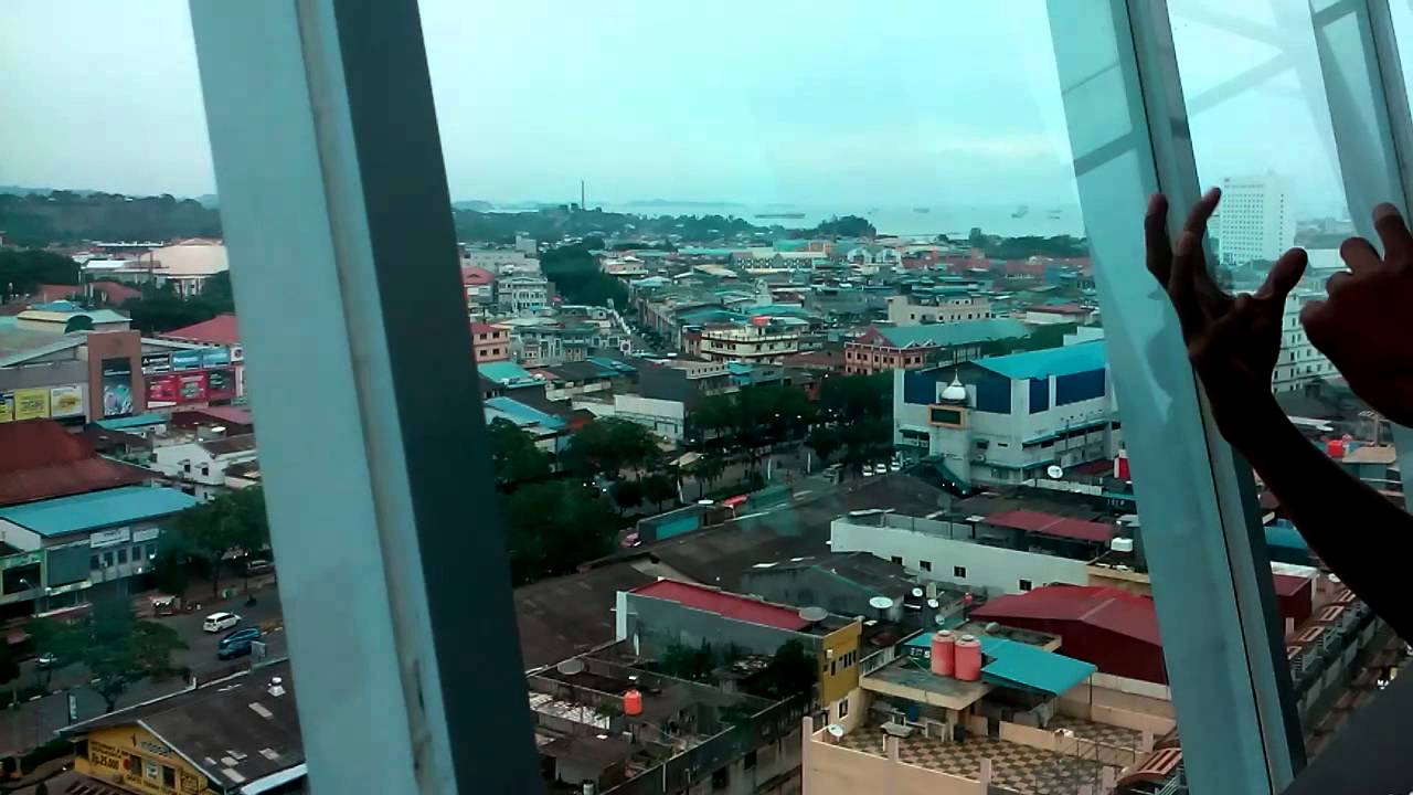 Harmoni Suite Hotel dari MJA Tower - YouTube