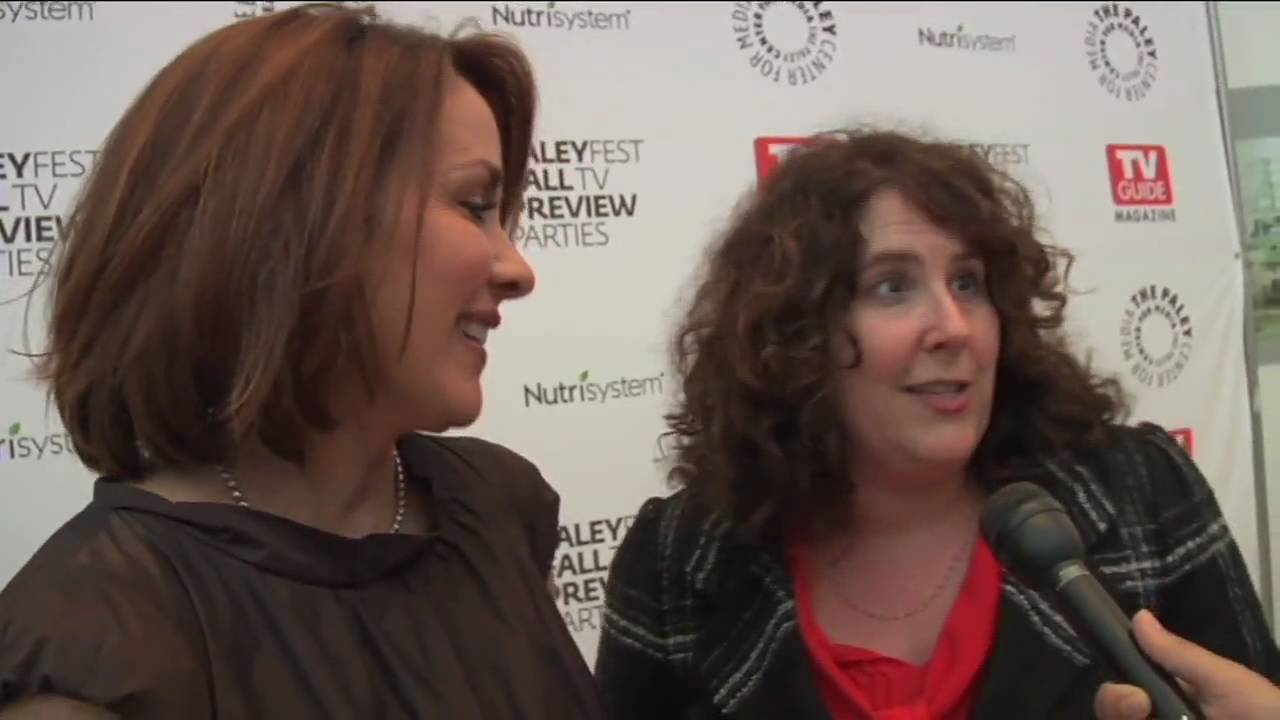 Patricia Heaton & EP Eileen Heisler - The Middle - Midwest Moms - YouTube