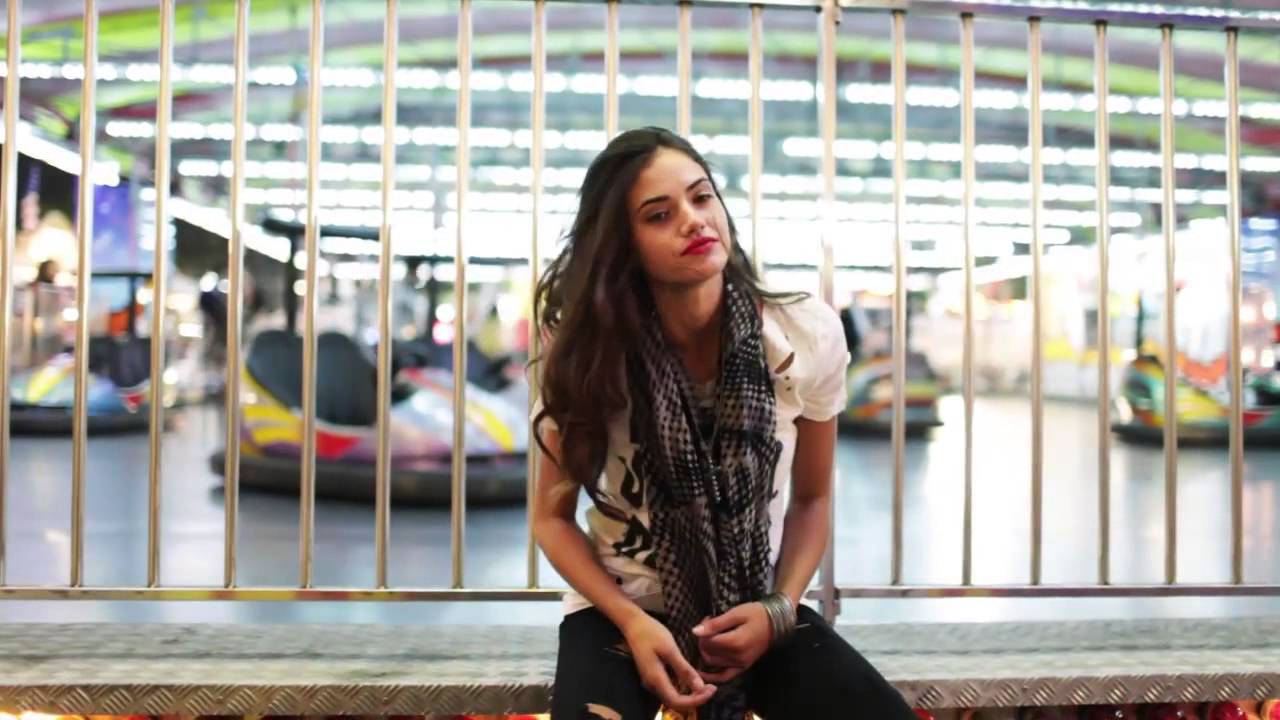Behind The Scenes Derren Versoza Photographer beautiful girl - YouTube