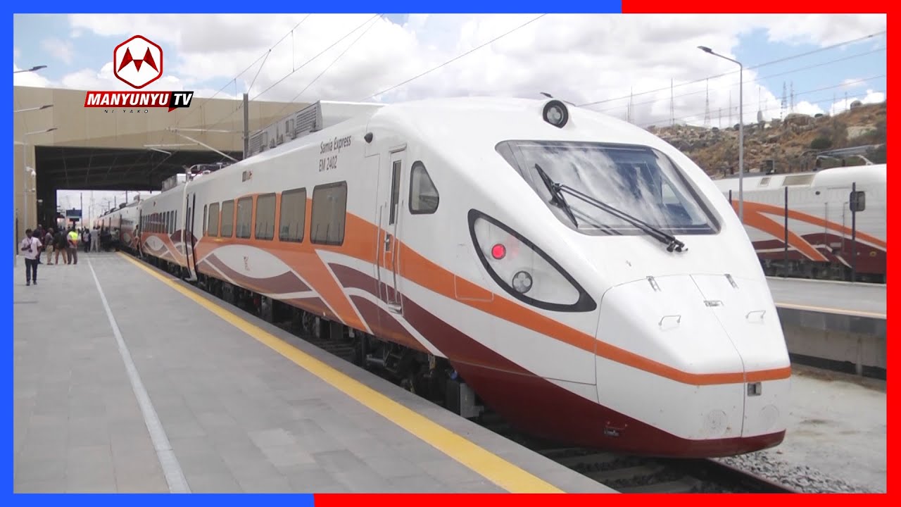 SAFARI YA KWANZA NA MAPOKEZI YA TREN MCHONGOKO DODOMA... - YouTube