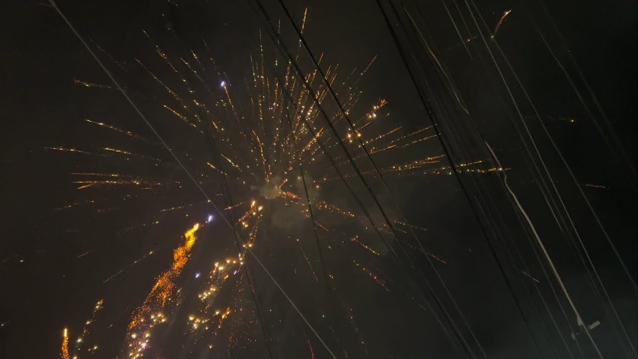 Mama Mia 16 shots | Legendary Fireworks - YouTube
