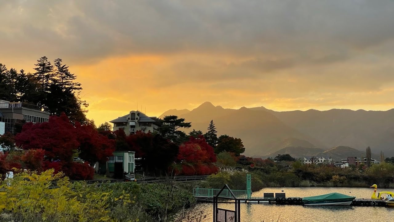 Fuji five lakes road trip in autumn - YouTube