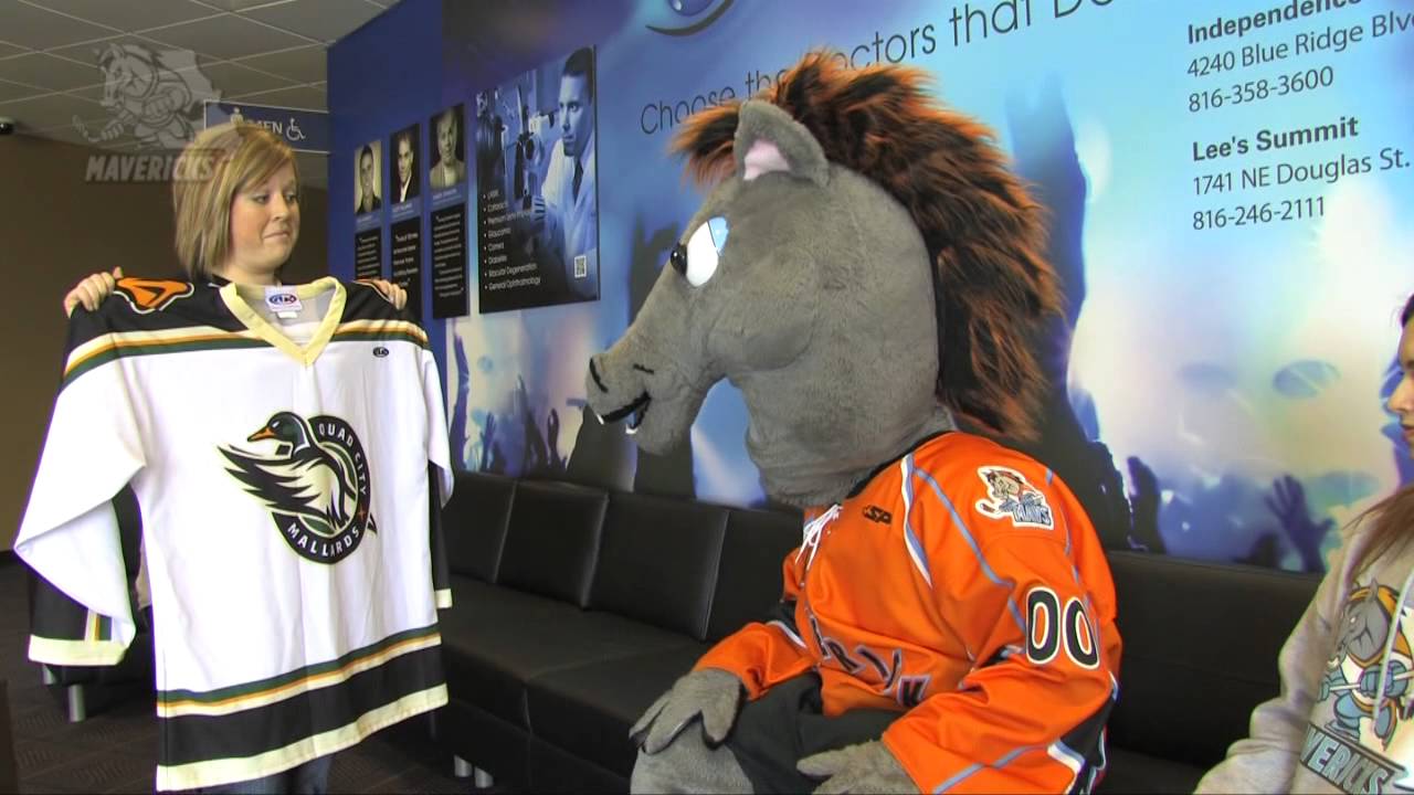 Mac's Anger Management - YouTube