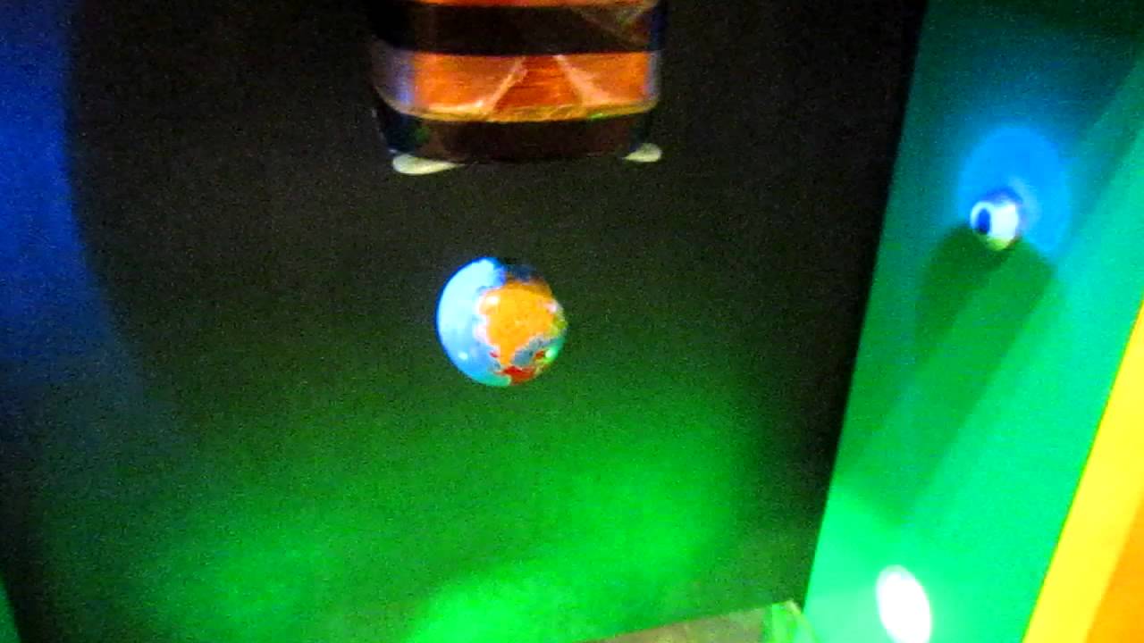 focus with a magnet - YouTube