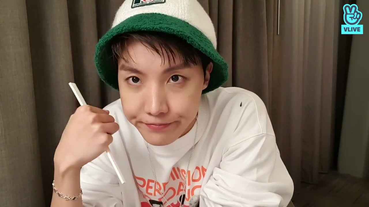 [ENG SUB] BTS J-HOPE LIVE VLIVE - YouTube