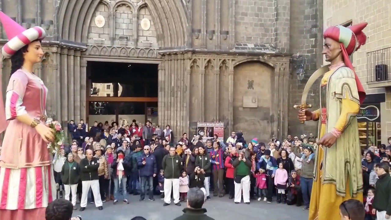 #SJO16 - Ball dels Gegants del Pi originals al Pregó de les Festes de ...