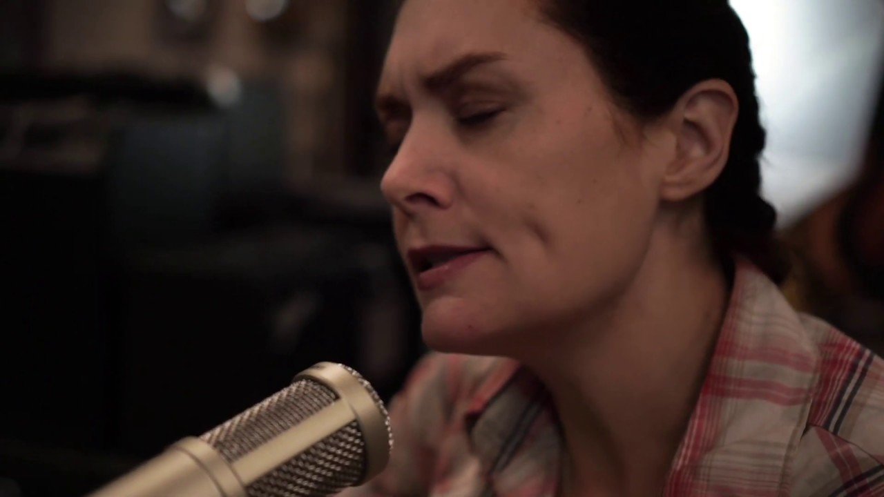 Molly Healey with the Gretsch G5420TG Electromatic 135th Anniversary ...