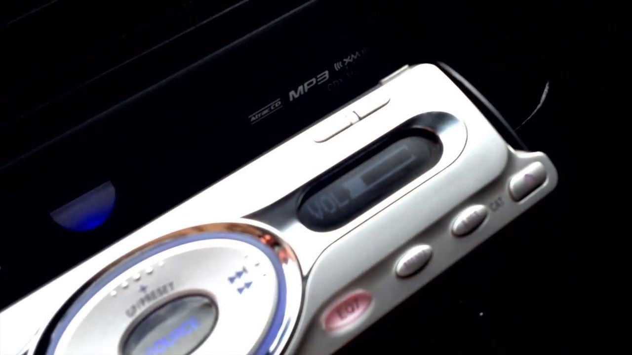 Sony BLACK PANEL CDX-M8810 old school - YouTube