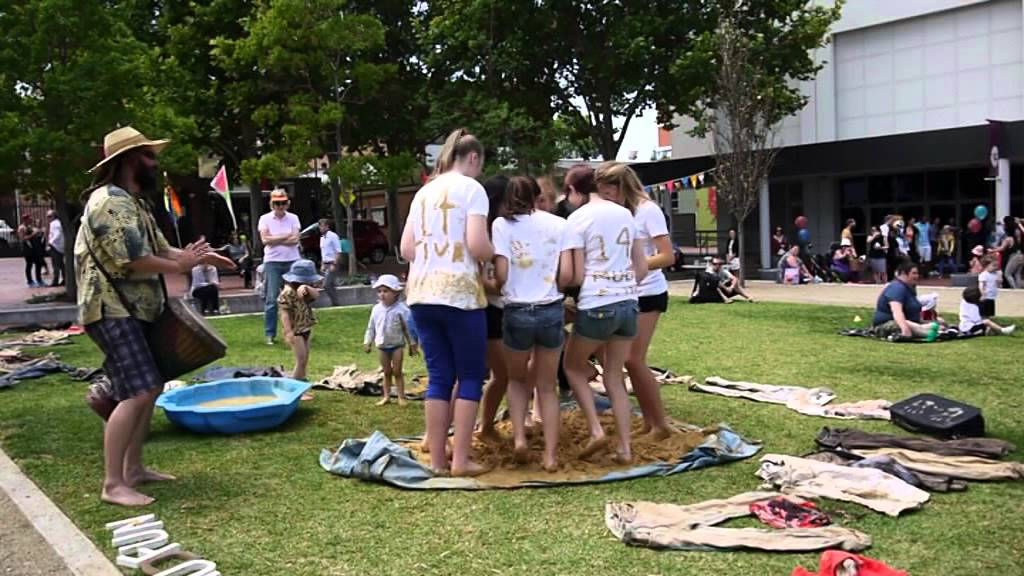 Mud Stomp - Viva la Gong 2014 - YouTube