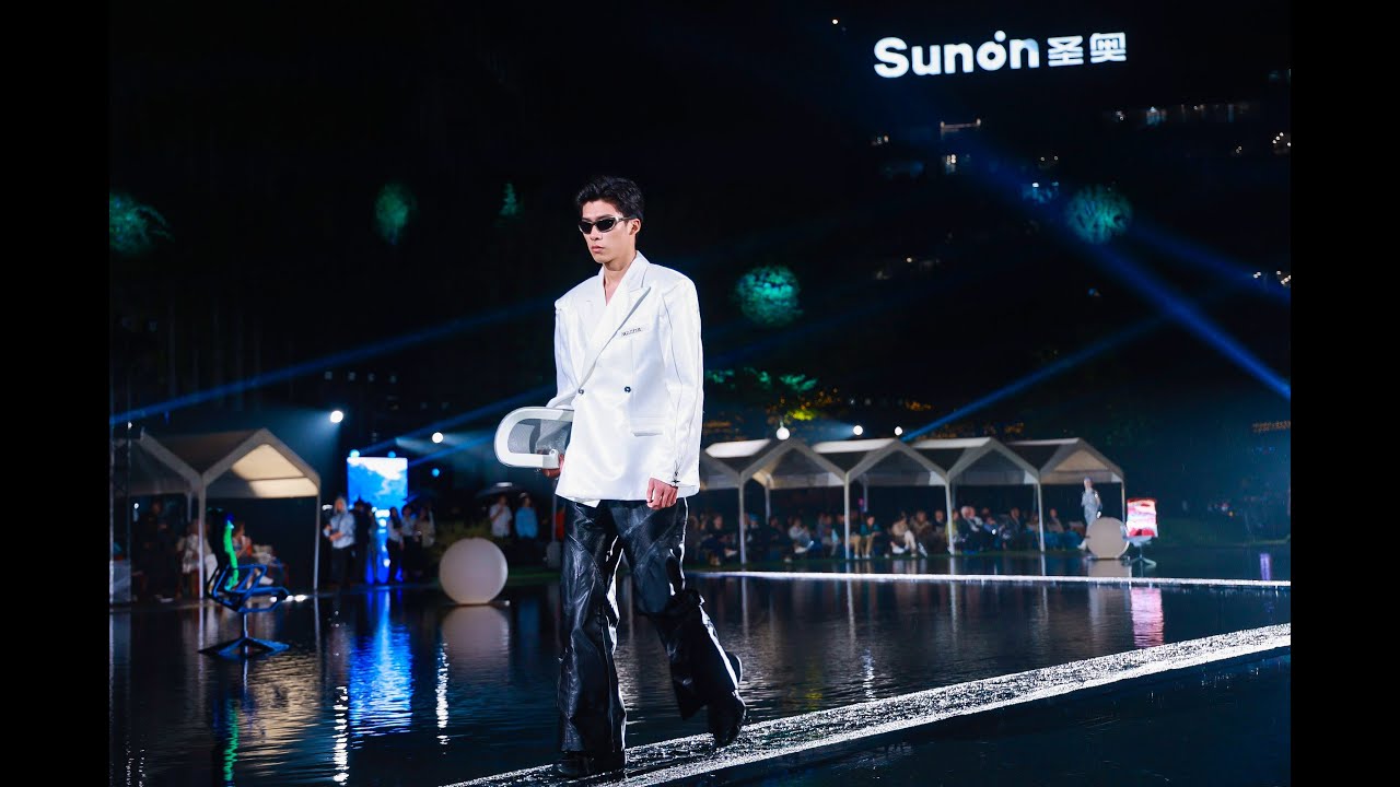 Runway to Nature: A Night of Style and Celebration 🌿 - YouTube