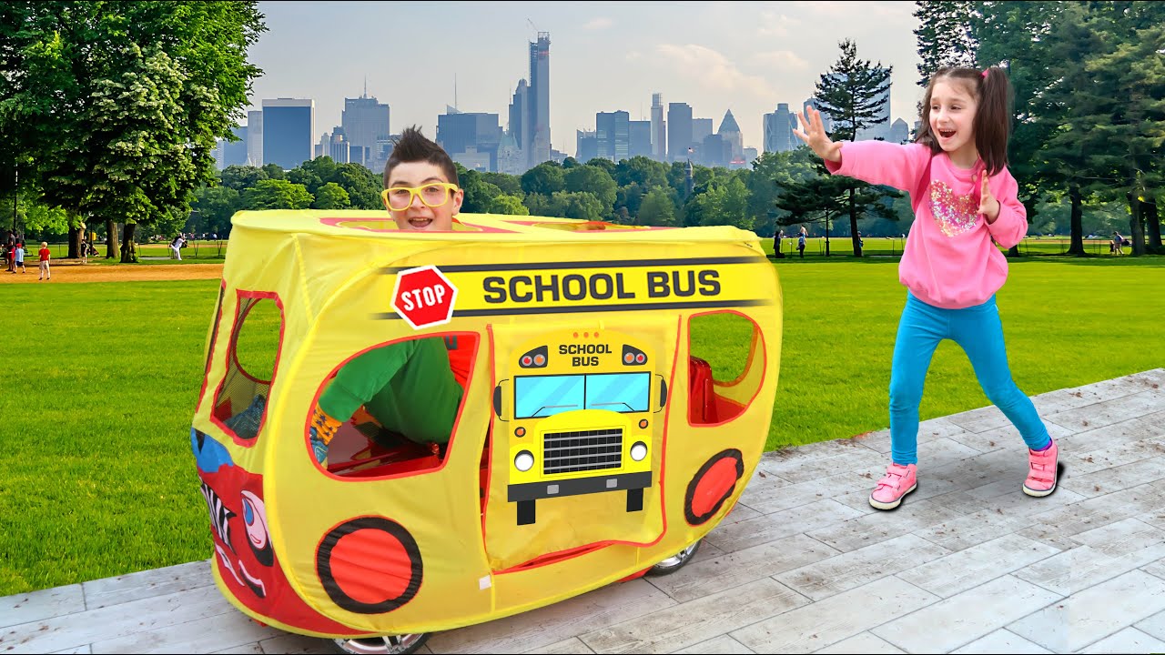 Kids Play with Toy School Bus | Super Day - YouTube